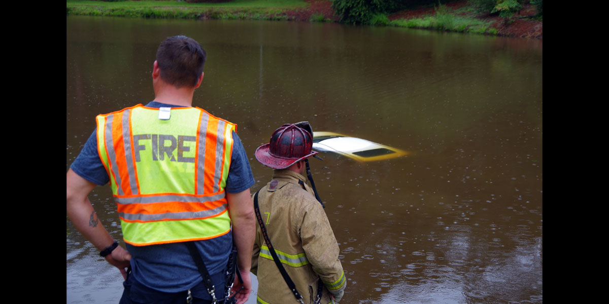 Crash Sends Car Into Bethesda Presbyterian Pond Sandhills Sentinel
