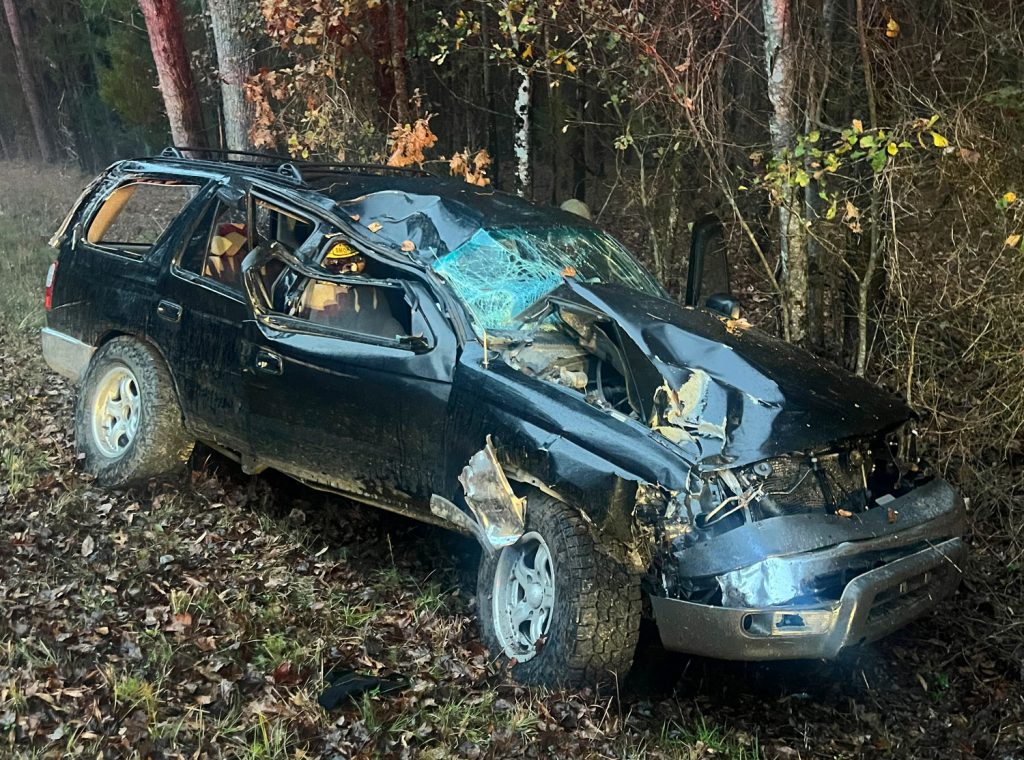 Car crashes in Carthage - Sandhills Sentinel