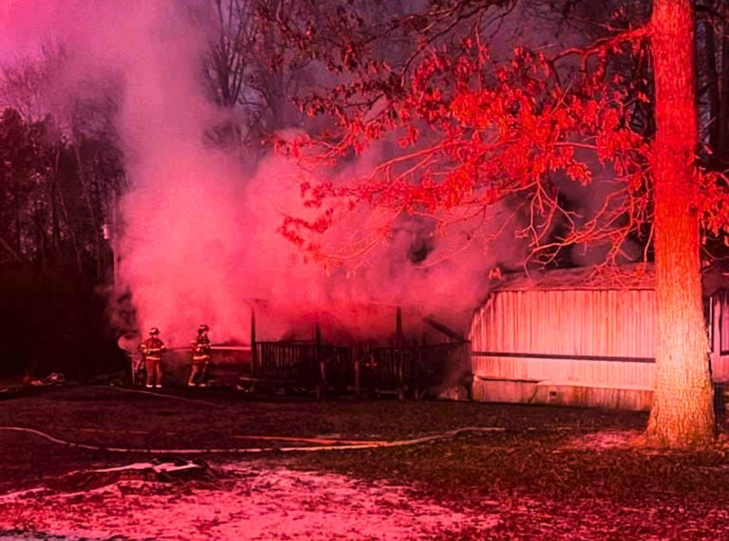 Mobile home destroyed in Robbins fire - Sandhills Sentinel