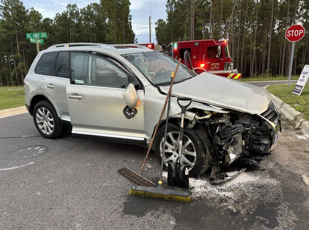 Driver, child escape injury in rollover crash near Aberdeen - Sandhills ...