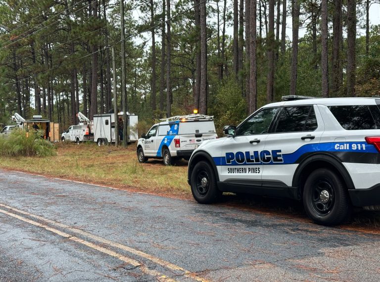 Fiber lines intentionally cut causes internet outage in Moore ...