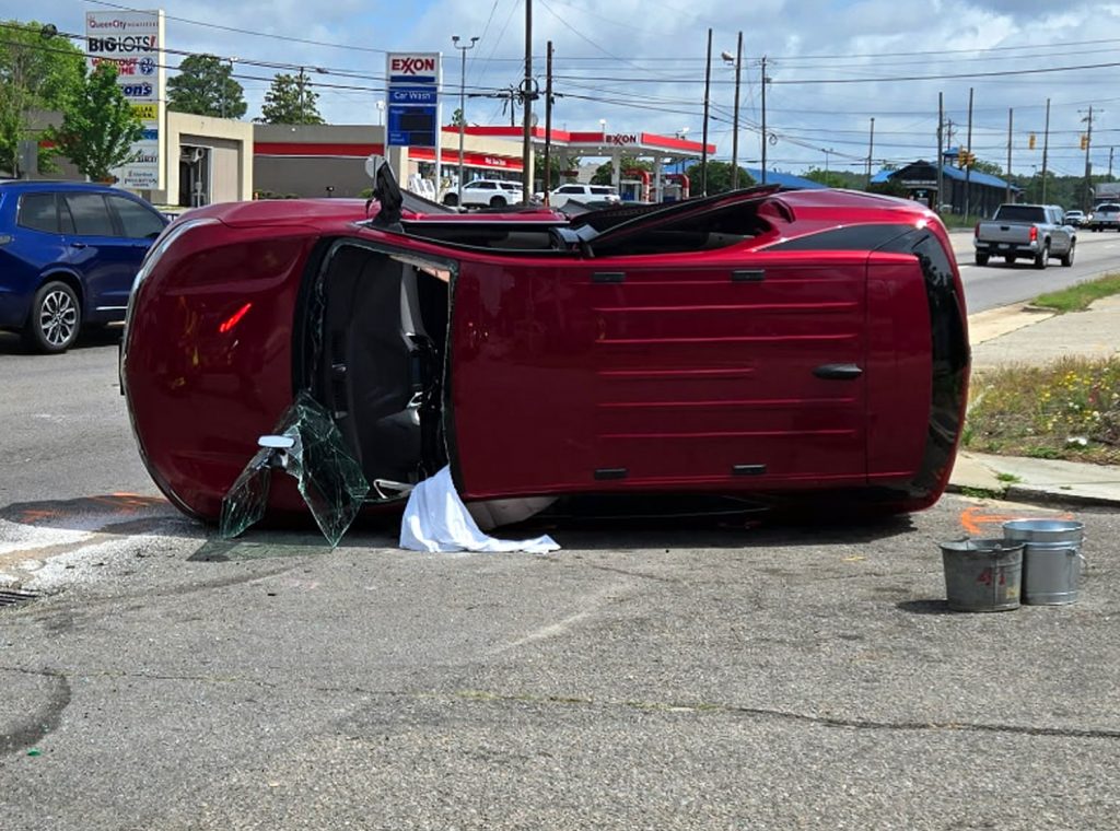 Driver trapped after car flips on U.S. 1 - Sandhills Sentinel